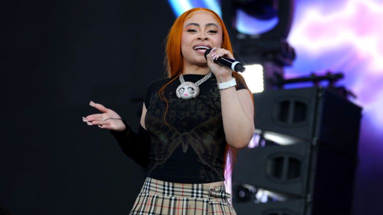 Ice Spice Reveals Tracklist for 'Like...?' Deluxe Edition - los40.us