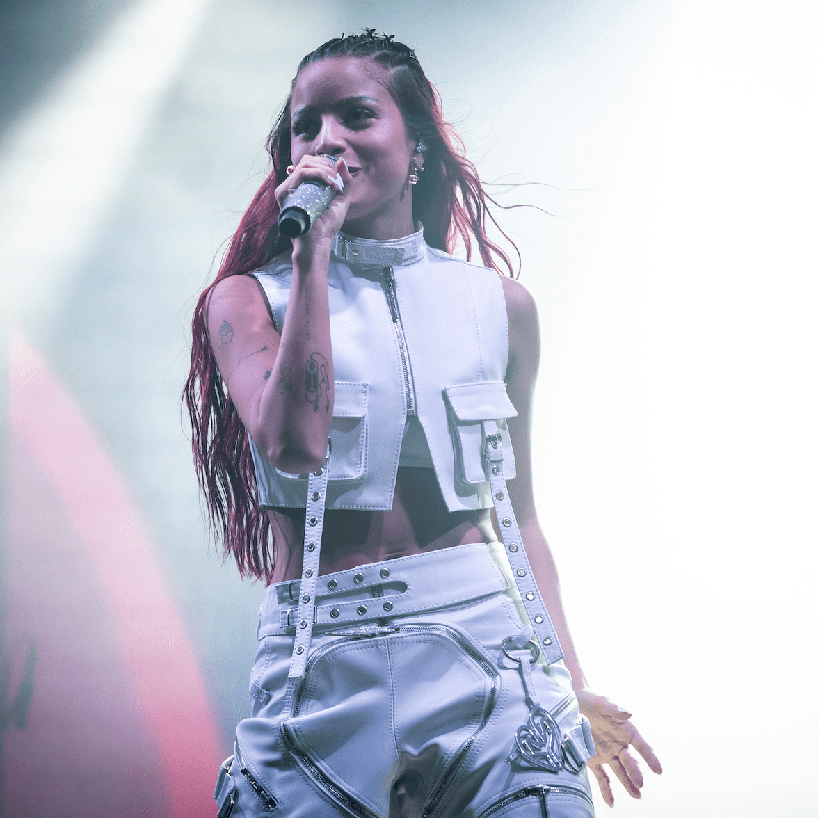 Emilia Offers a Glimpse into Her Upcoming Album '.MP3' - los40.us