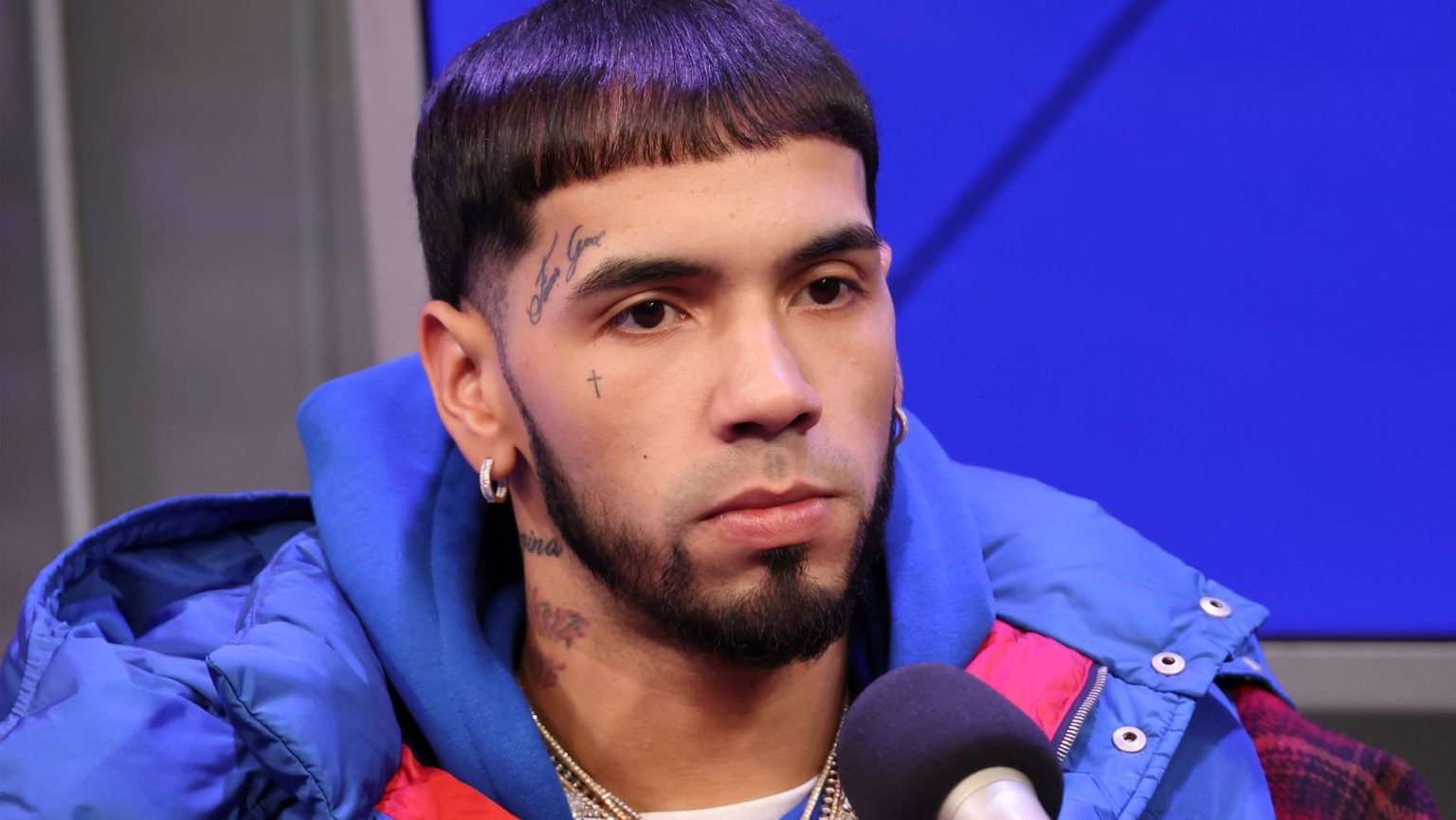 Anuel Responds Threateningly to Arcángel's Beef: "I'm Not Afraid of ...