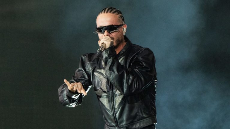 Top 10 Most Listened-to Latin Male Artists in 2024 - los40.us