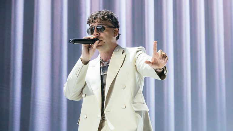 'Yo y Tú' by Ovy On the Drums, Beéle and Quevedo: Meaning and English ...