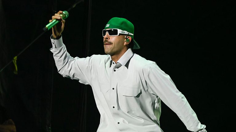 Feid Drops His Long-Awaited Track 'RU MOR': Meaning and English Lyrics ...